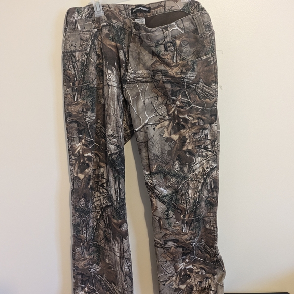 Realtree | Pants | Realtree Brown And Green Cargo Pants For Outdoor ...